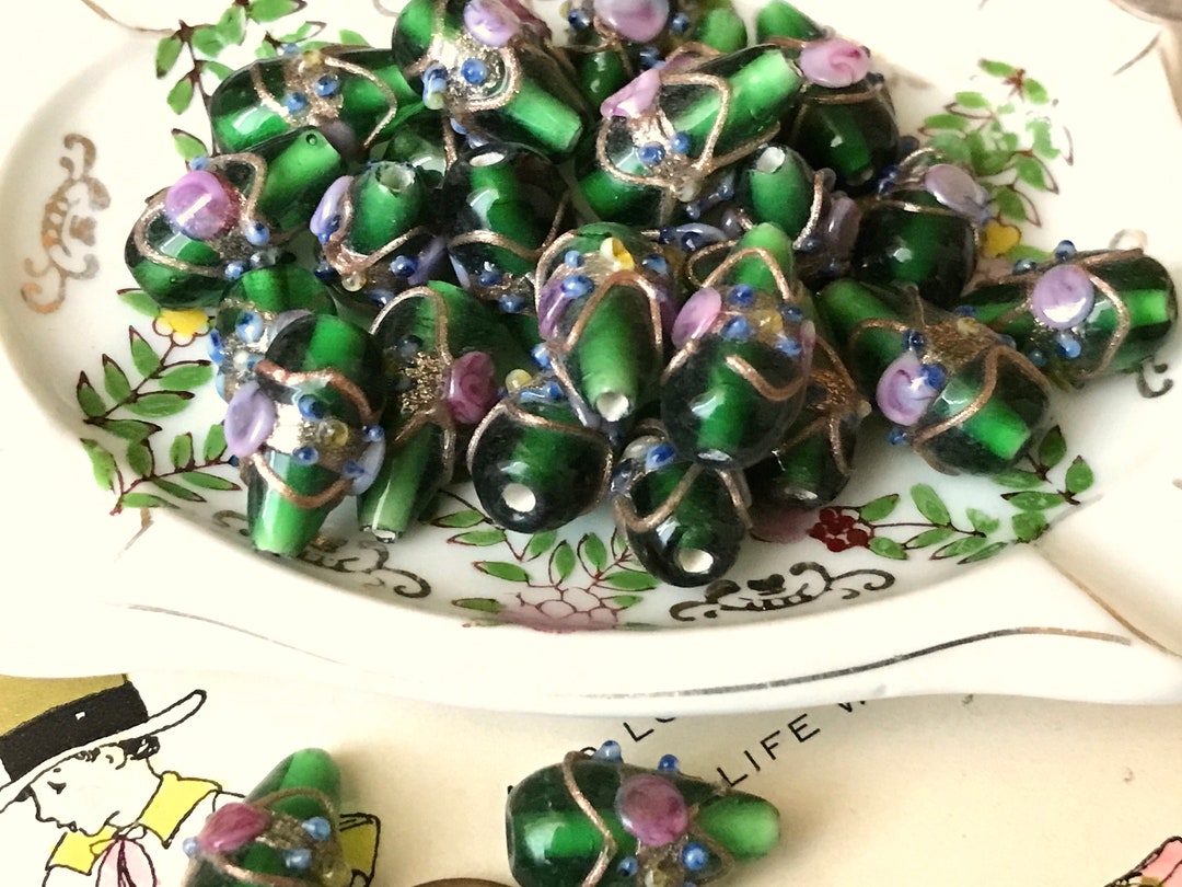 Vintage Wedding Cake Beads, 19x10mm Glass Beads, Art Glass, Floral ...
