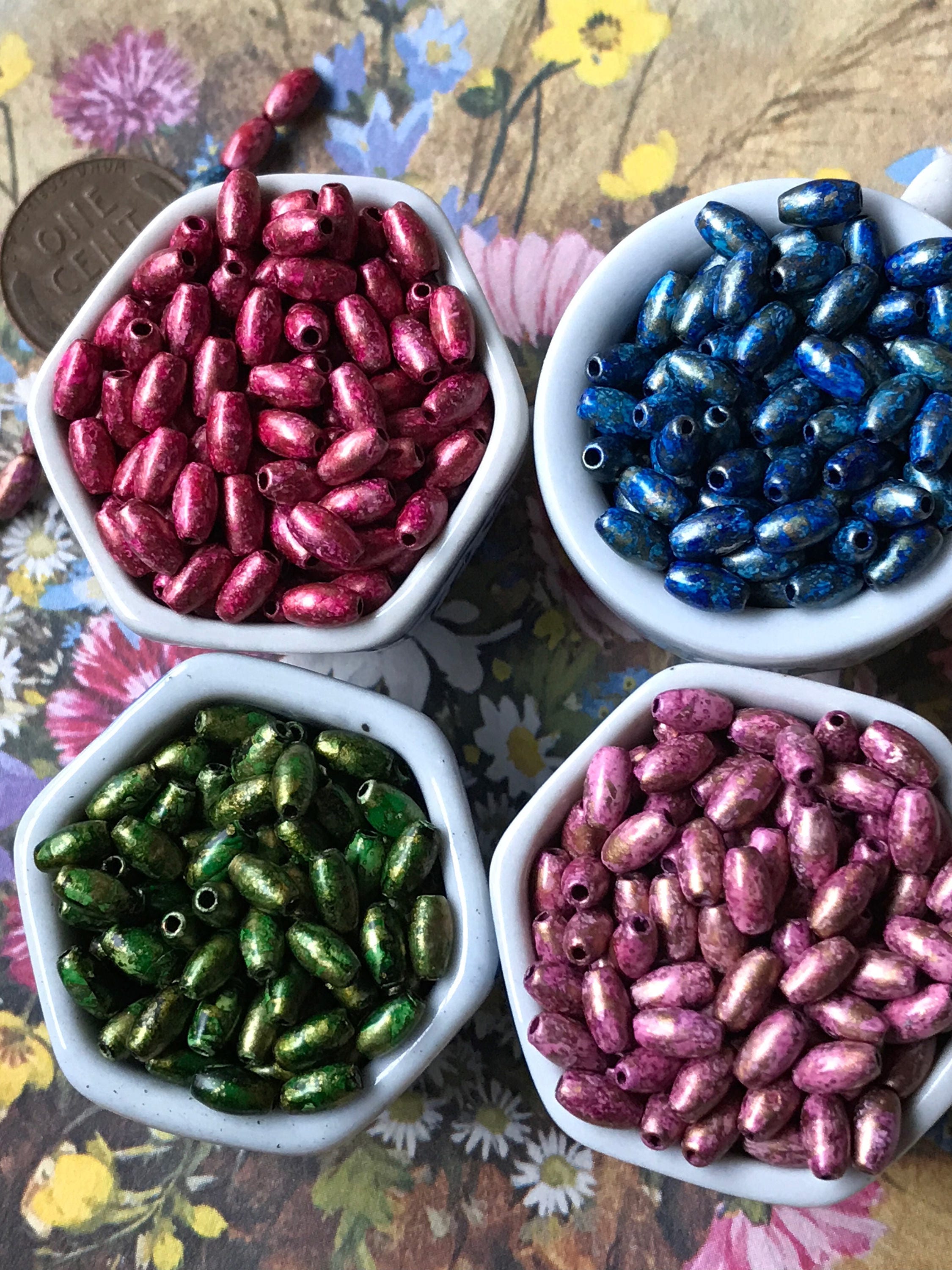 Vintage Rice Beads, Lucite Beads, Picasso Beads, Tiny Beads ...