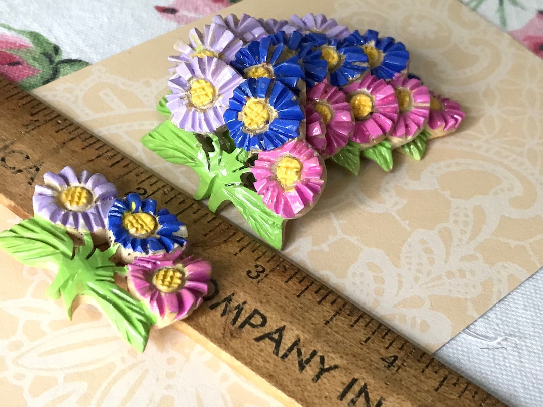 Vintage Painted Ivory Colored Cabochons, Vintage Flower Cabochons ...