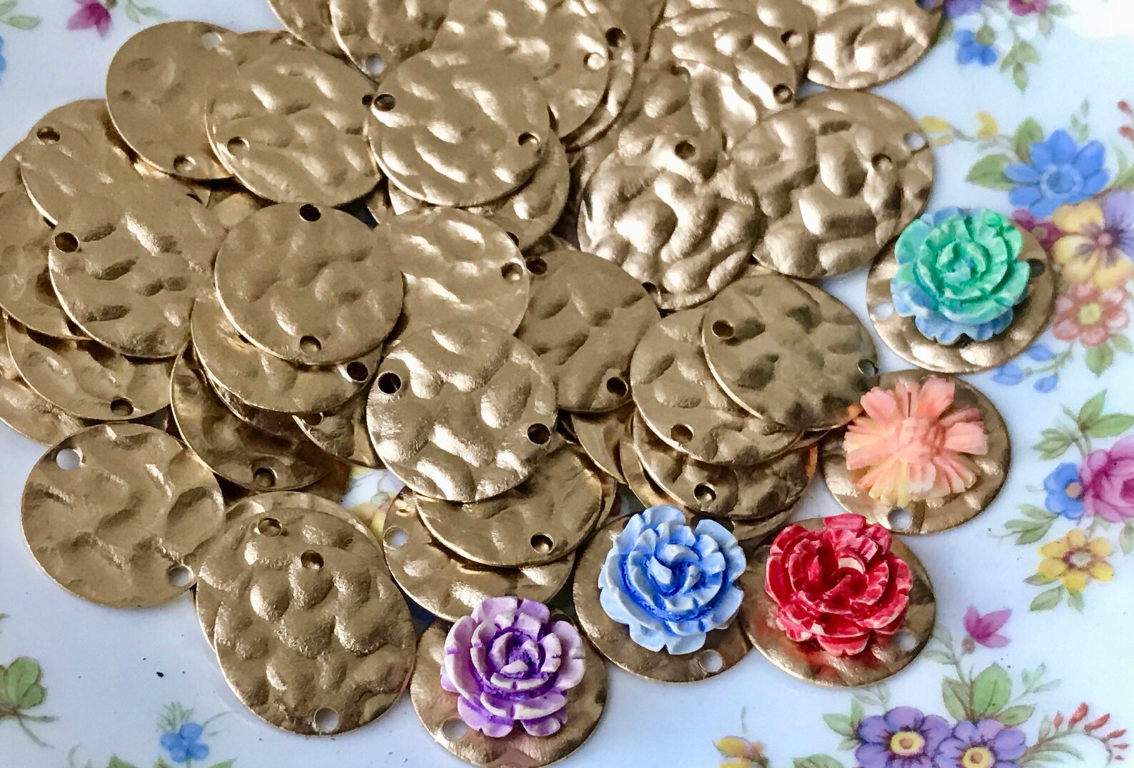 15 Vintage Brass Coin Connectors, Hammered Gold Connectors, Bracelet ...