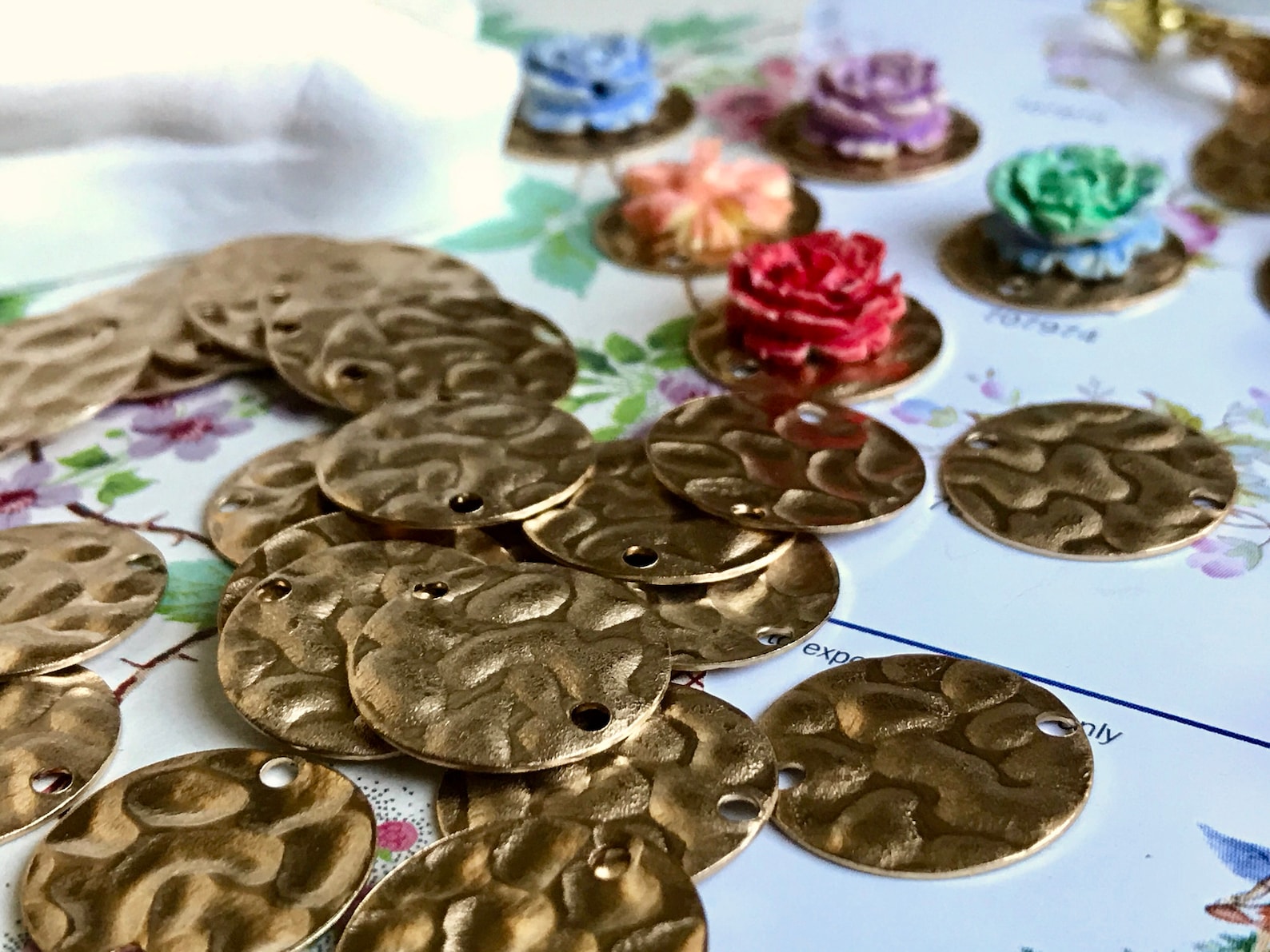 15 Vintage Brass Coin Connectors, Hammered Gold Connectors, Bracelet ...