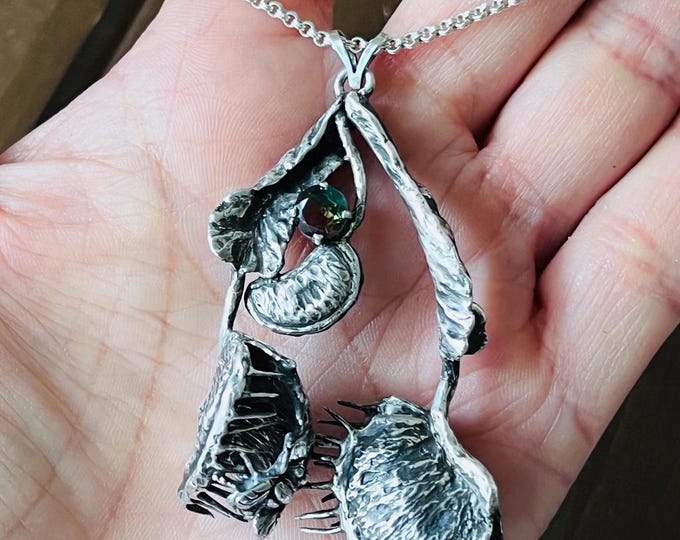 VENUS - Sterling Silver Venus Fly Trap Pendant With Mystic Fire Topaz ...