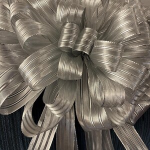 Silver Tree Topper Bow With Long Streamers /large Metallic Silver Bow ...