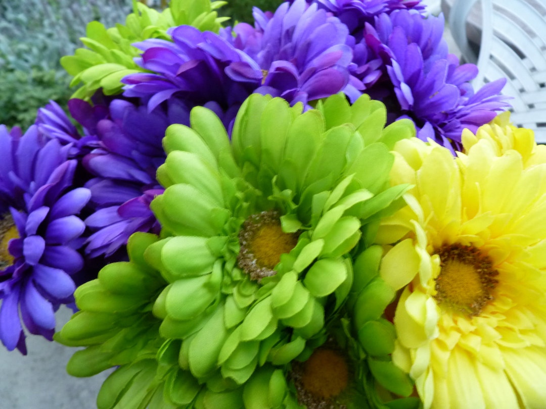 Flower Pen Set: Gerber Daisies, Purple, Green, Yellow, Party Favors - Etsy