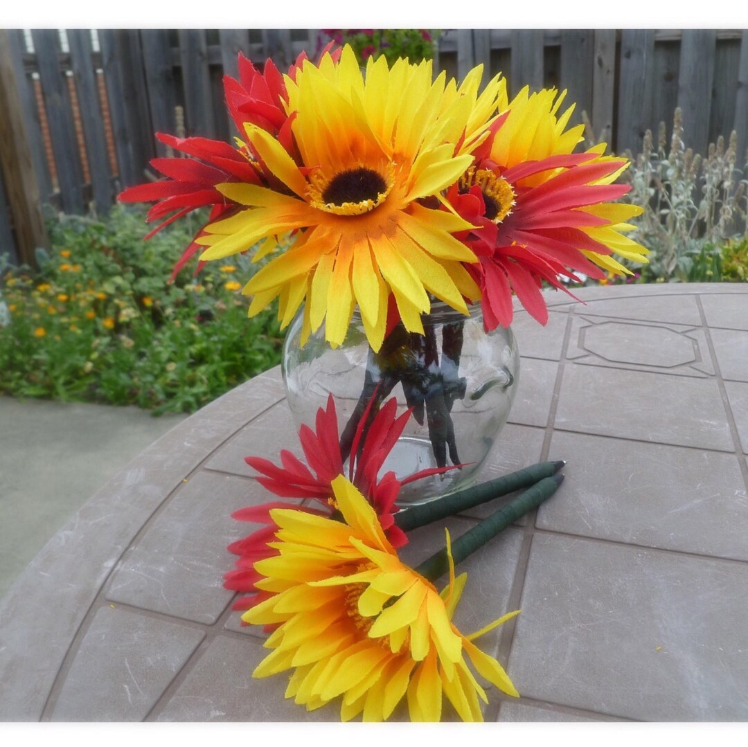 Flower Pen Set of 28 Gerber Daisies Orange Yellow Red Fall Decor ...