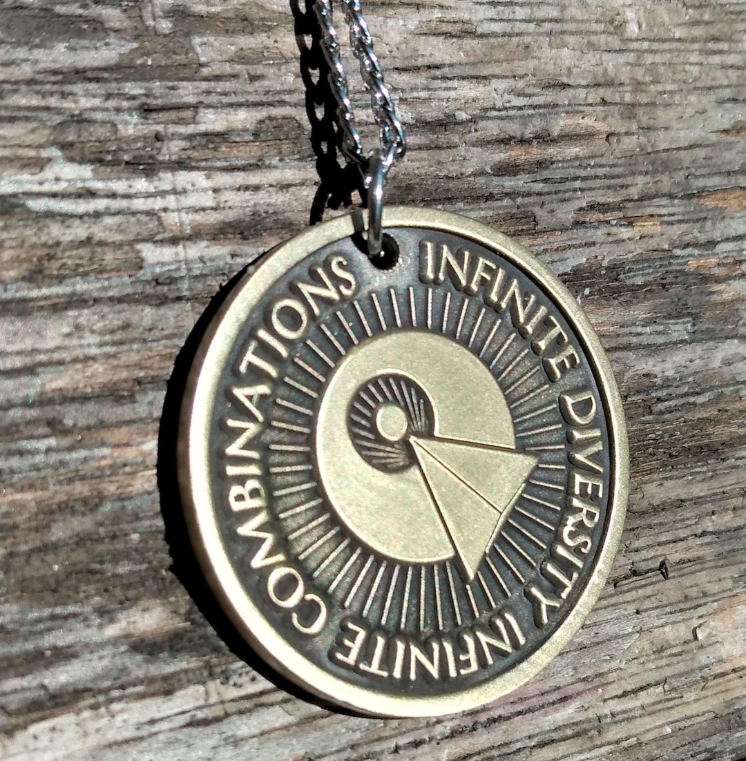 IDIC Coin Pendant TOS Inspired - Etsy