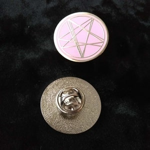 Chaos Star Pentagram Enamel Pin - Etsy