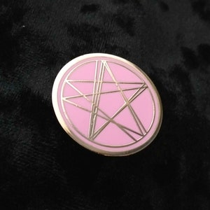 Chaos Star Pentagram Enamel Pin - Etsy