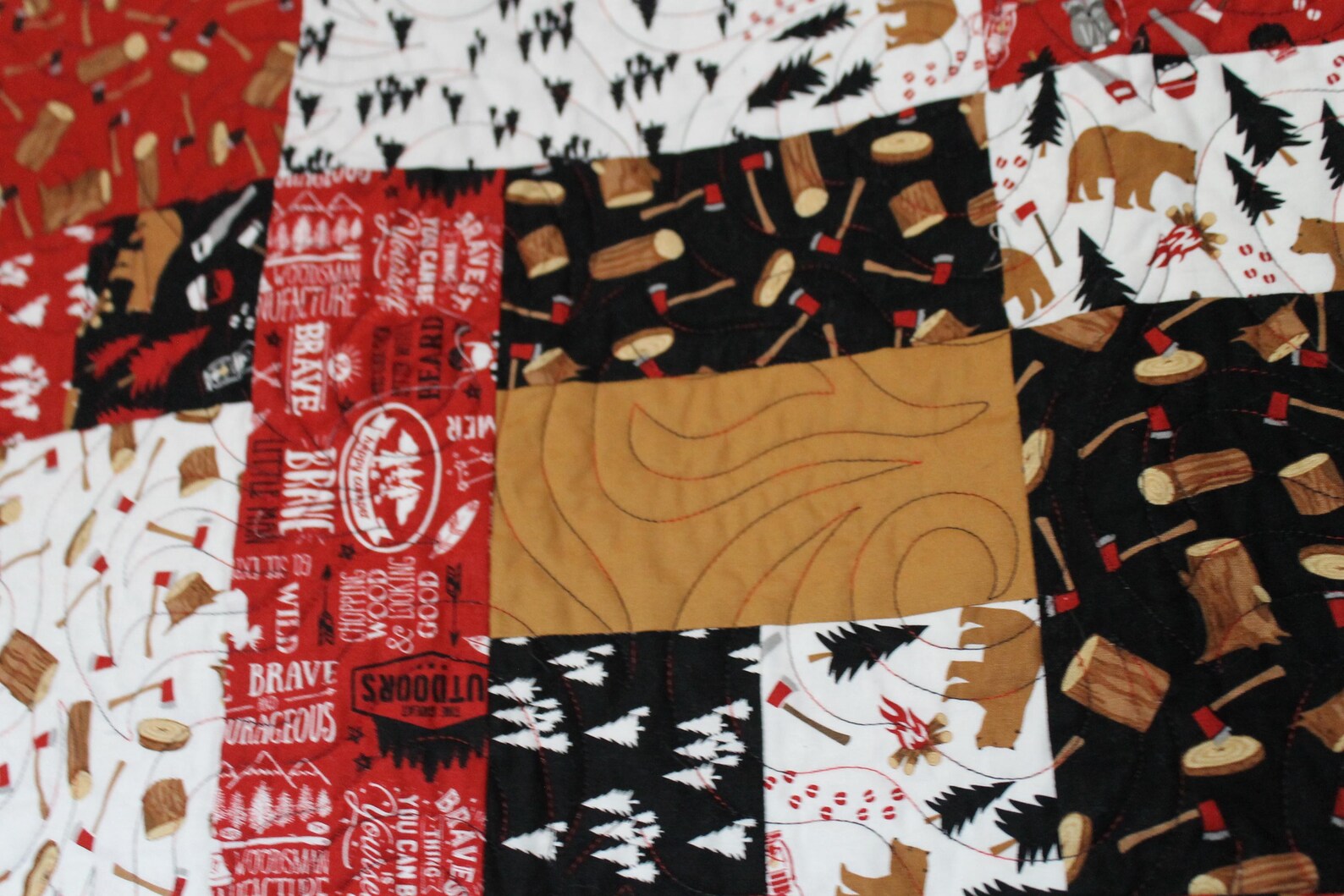 Outdoorsy Camping Woodlands Themed Red and Black Handmade Quilt - Etsy