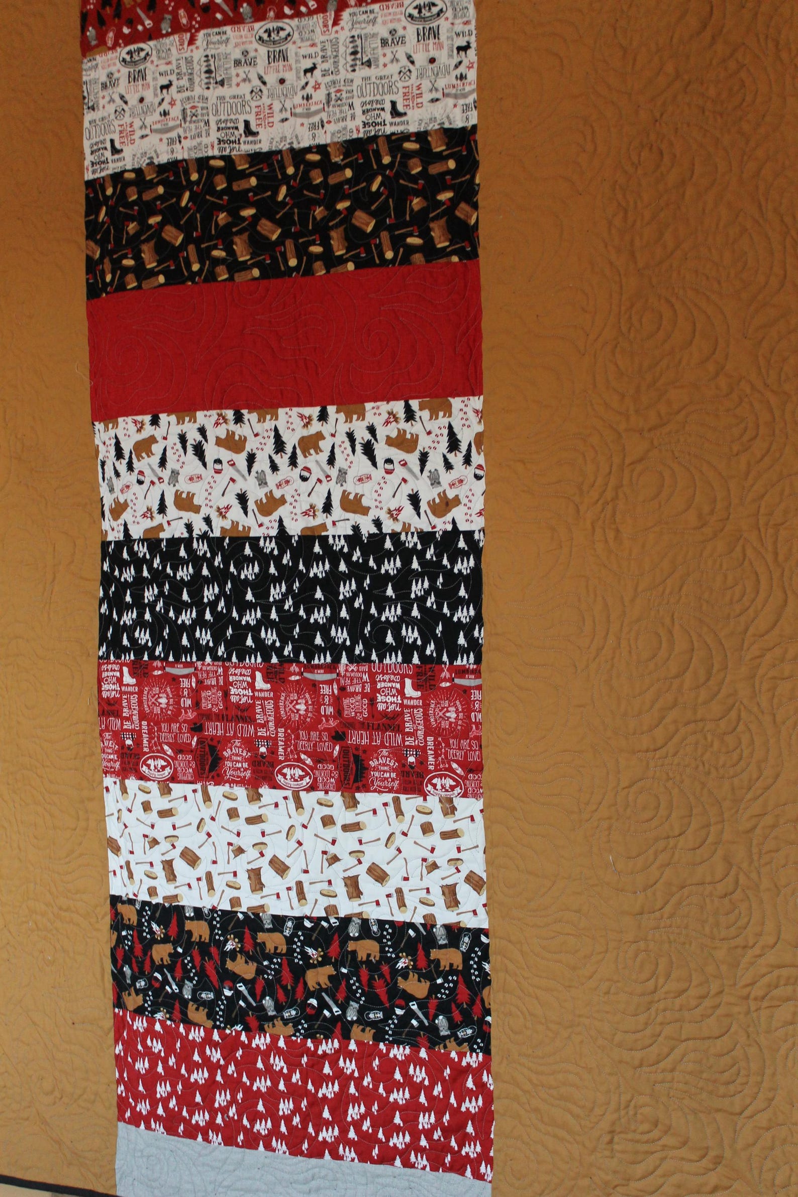 Outdoorsy Camping Woodlands Themed Red and Black Handmade Quilt - Etsy