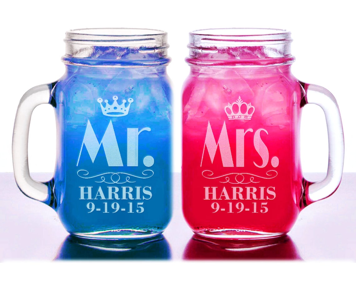 King Queen Mr Mrs Design Set of 2 Mason Jars Engraved Couple Wedding ...