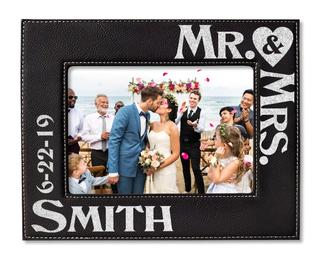 Personalized Mr & Mrs Picture Frame Wedding Gift for Newlywed Couple ...