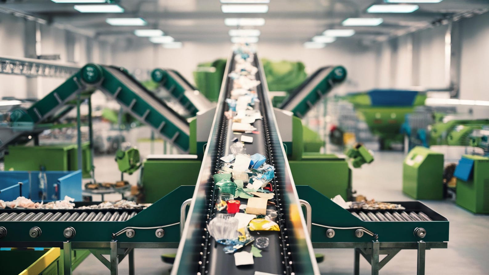 Industrial Waste Recycling Conveyor Belt System, Plastic Bottle Sorting ...