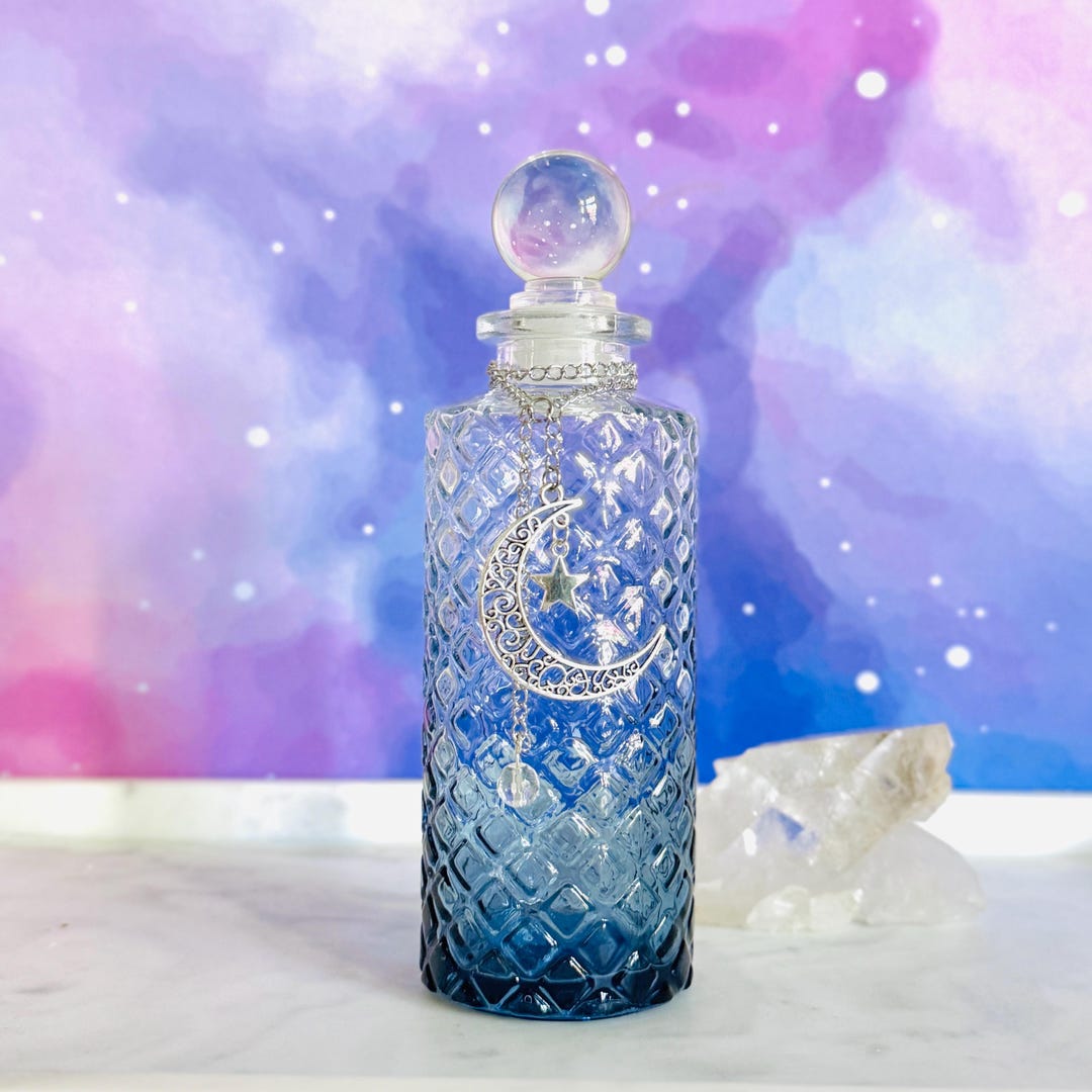 Glass Moon Water Decanter Ritual Kit: Includes Clear Quartz, Spell ...