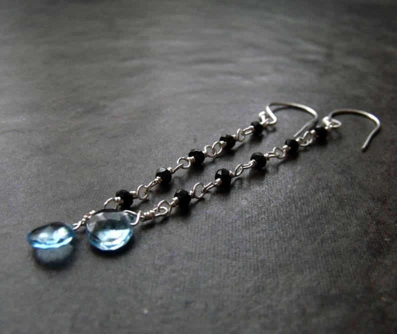 Suiza azul topacio y rubí sintético negro piedras preciosas facetas ...