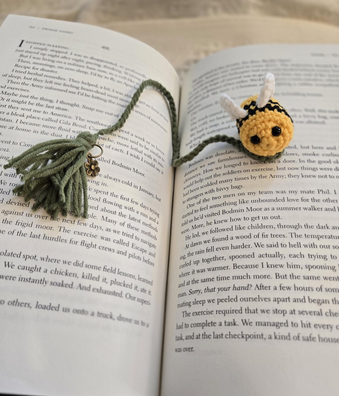 Handmade Crochet Mini Bumblebee Bookmark - Etsy