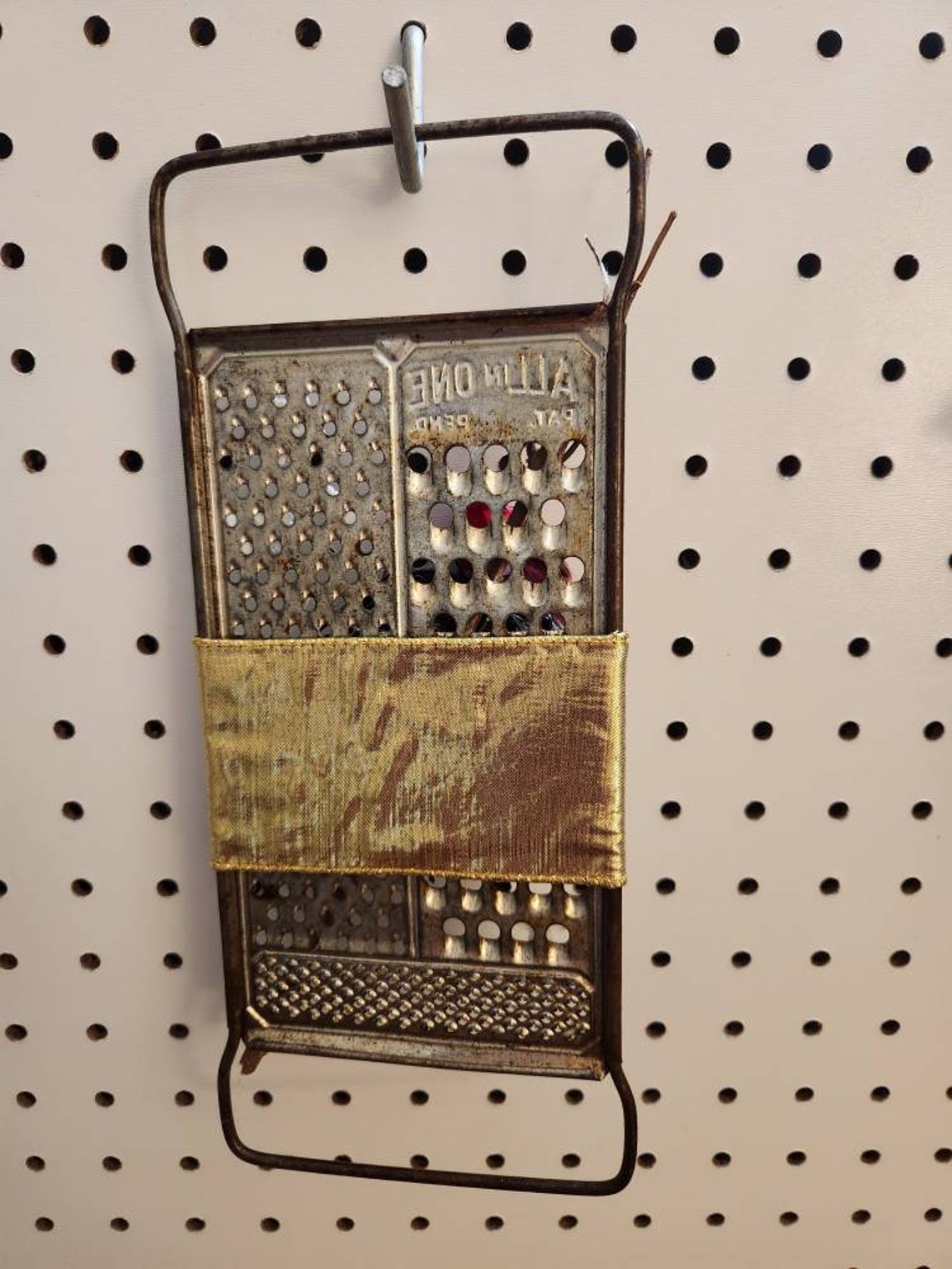 Cardinal Christmas Wall Hanging – Rustic Vintage Cheese Grater Holiday ...