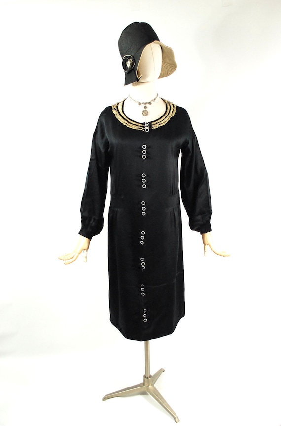 1920s Black Silk Day Dress / Small 34 Bust / Drop Waist 1920s Black Silk Day Dress / Small 34 Bust / Drop Waist
