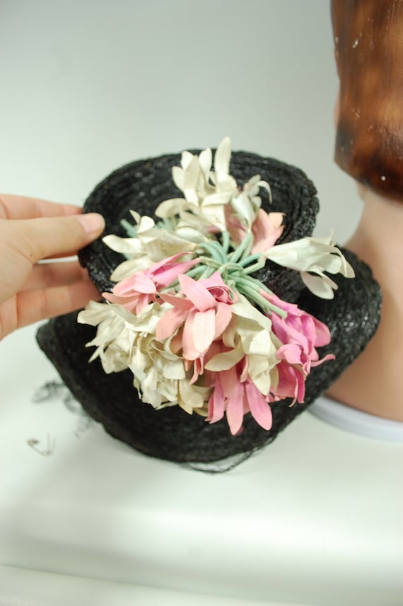 1930s 1940s Black Straw Topper Hat / Ladies Floral Sp… - Gem