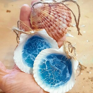 Eco-friendly Epoxy Resin Ocean Scallop Seashell Christmas Ornament ...