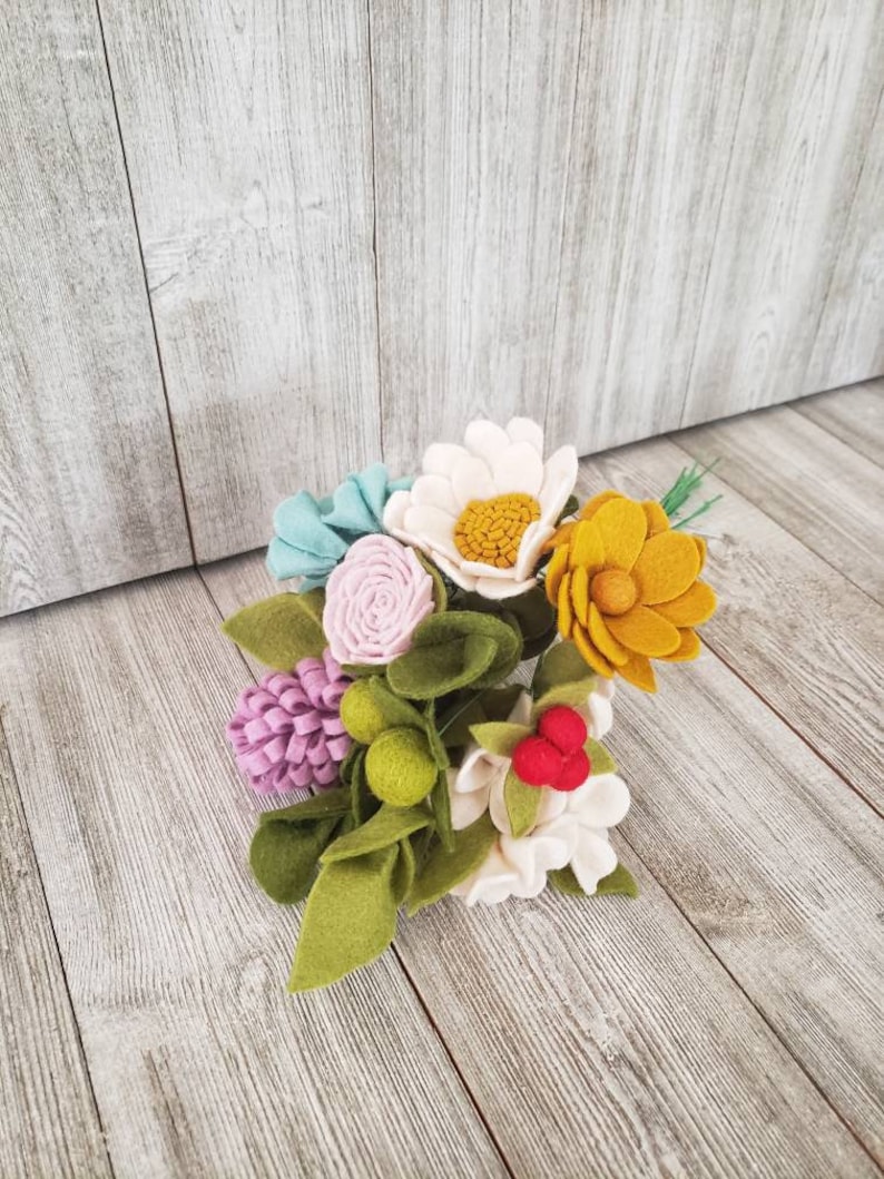 Small felt flower bouquet wildflower felt bouquet wildflower | Etsy