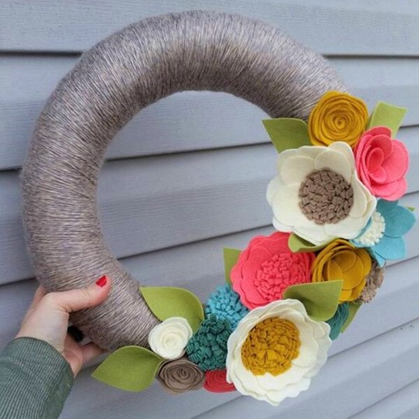 Yarn Wreath - Etsy