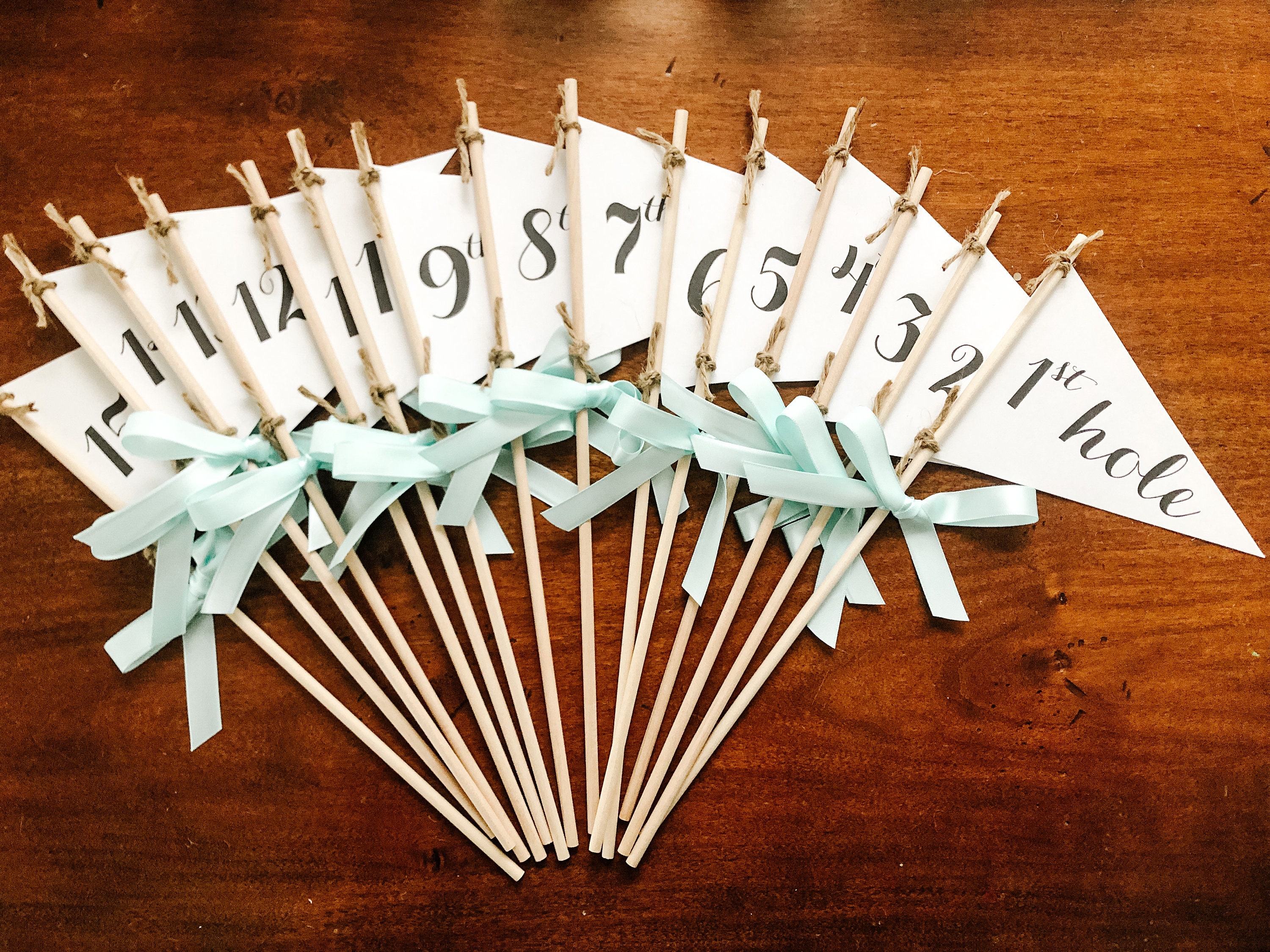 Banderas de banderines, hoyos de golf, lugares visitados, campos de ...