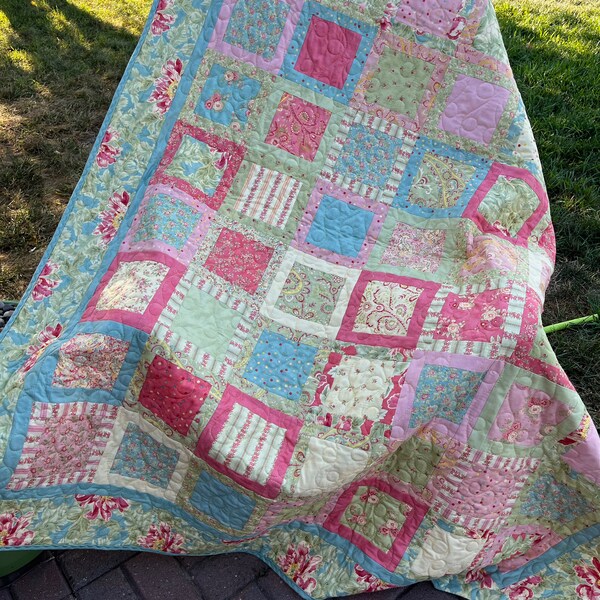 April Cornell Quilt - Etsy