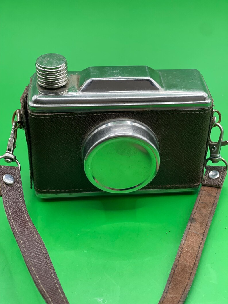 Vintage Camera Shaped Flask, 11 Oz Stainless Steel Retro Flask Camera ...