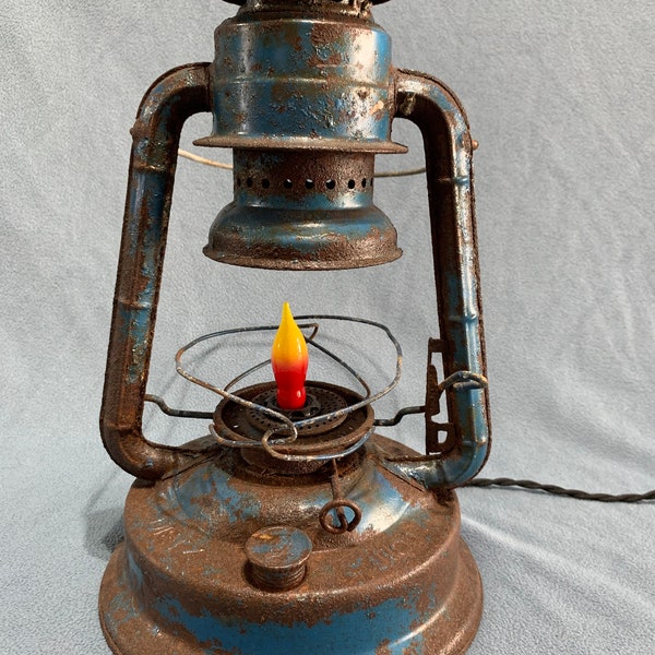 Rusty Lamp - Etsy