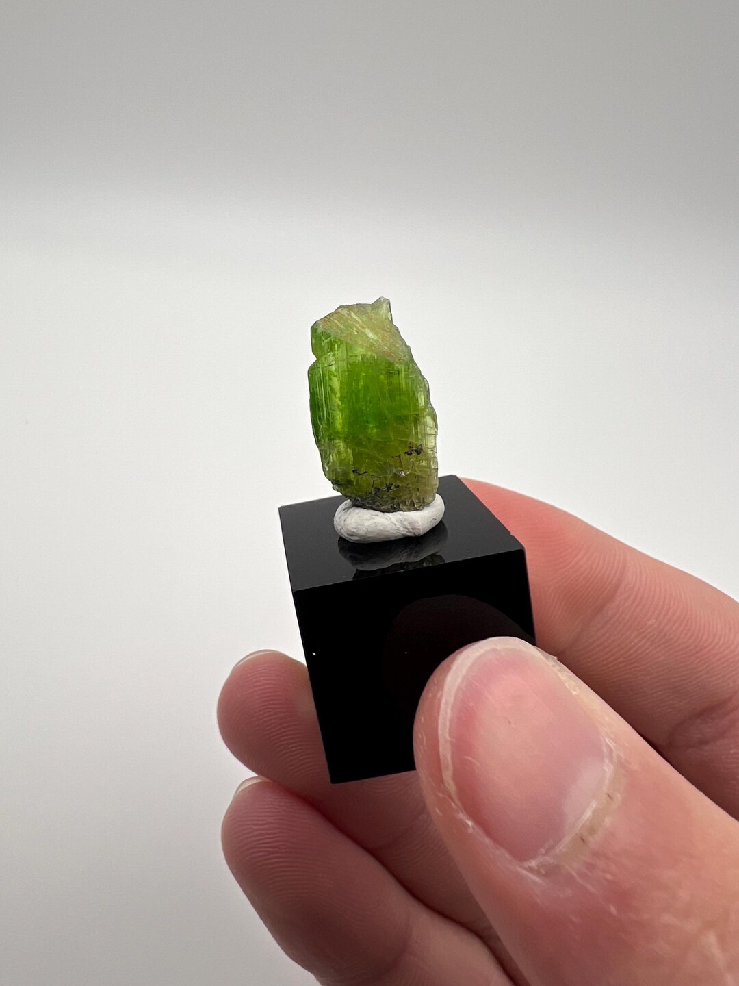 Gem Green Chrome Tremolite Crystal Specimen From Merelani Hills ...