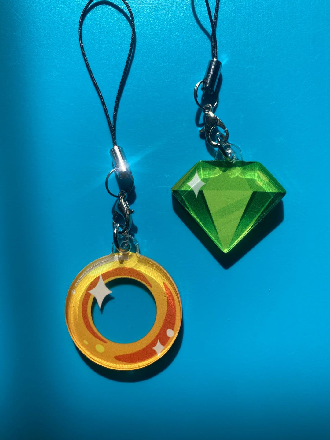 Sonic Ring & Chaos Emerald | Phone Charm - Etsy