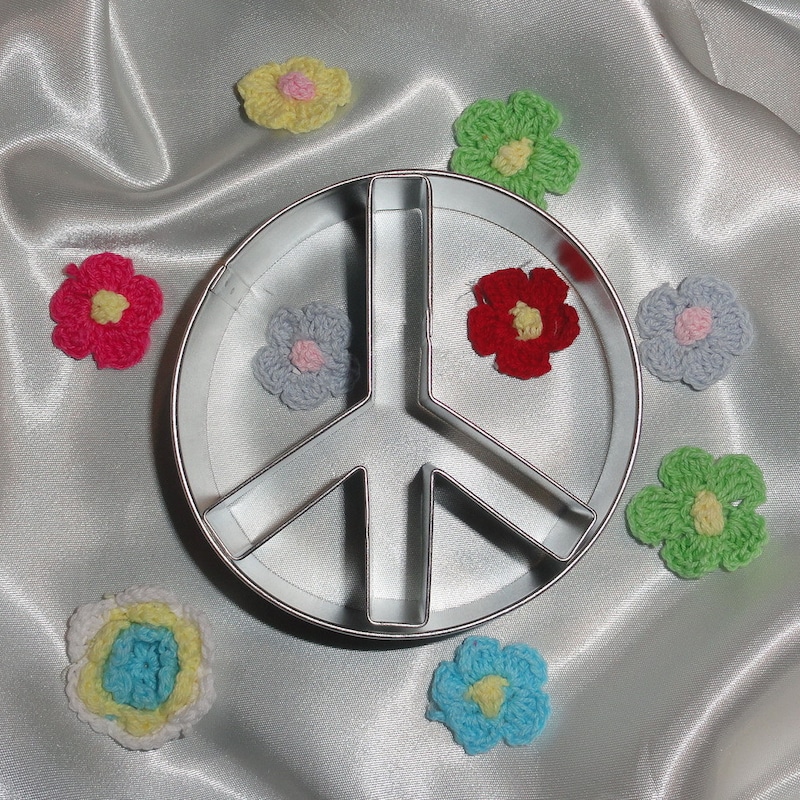 Pottery Peace Sign - Etsy