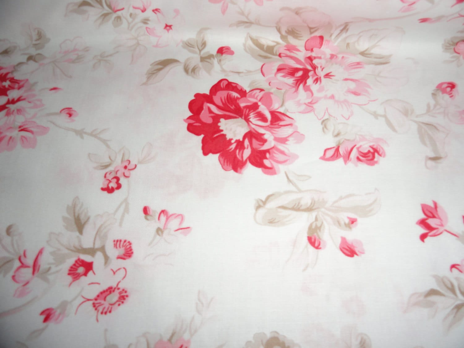 Rose Fabric COTTON FABRIC Rose Print Quilting Fabric | Etsy