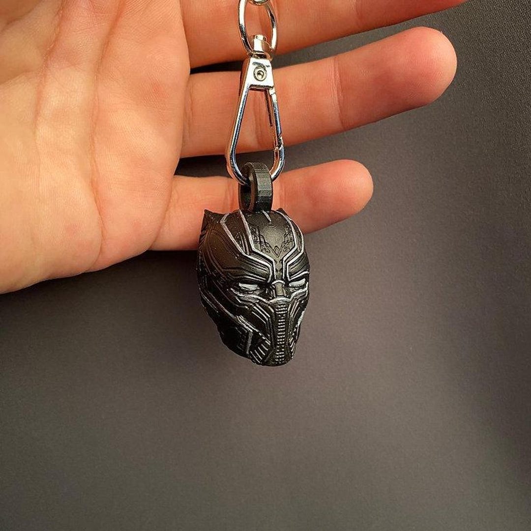 3D Printed 12K Resin Black Panther Keychain, Black Panther Figure ...