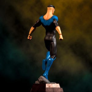 3D Printed 12K Resin Invincible Statue, Invincible Figurine, Gift Idea ...