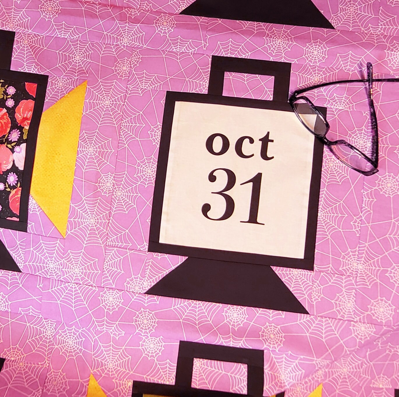 Quilt Pattern for Hey Boo Panel Halloween Night Light Quilt Pattern ...