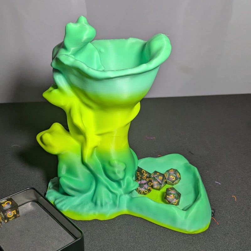 Frog Dice Tower and Tray - Etsy