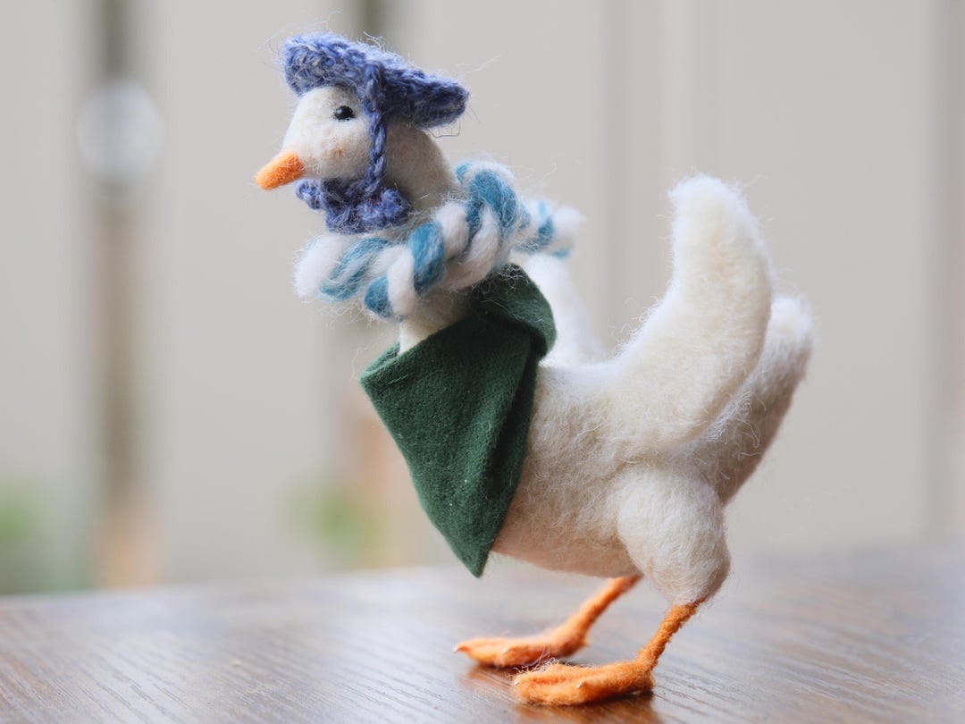 Tutorial PDF White Goose With Scarf, Standable Goose Doll Tutorial ...