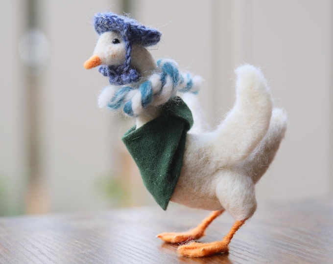 Tutorial PDF White Goose With Scarf, Standable Goose Doll Tutorial ...
