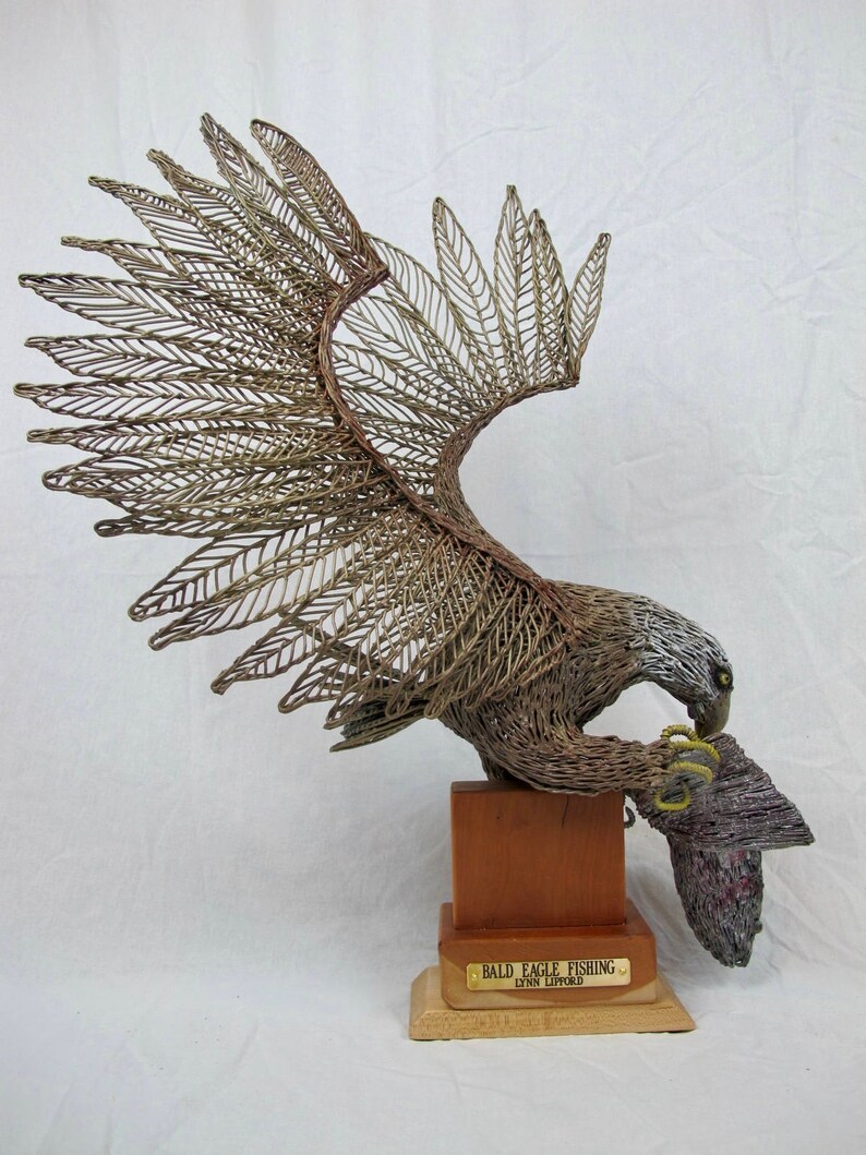 Metal Wire Sculpture of Bald Eagle Catching Fish - Etsy