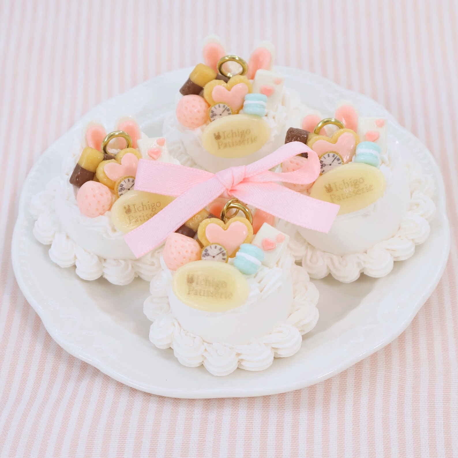 Alice in Wonderland Decoden Cake Cute Sweets Keychain Fake Dessert ...