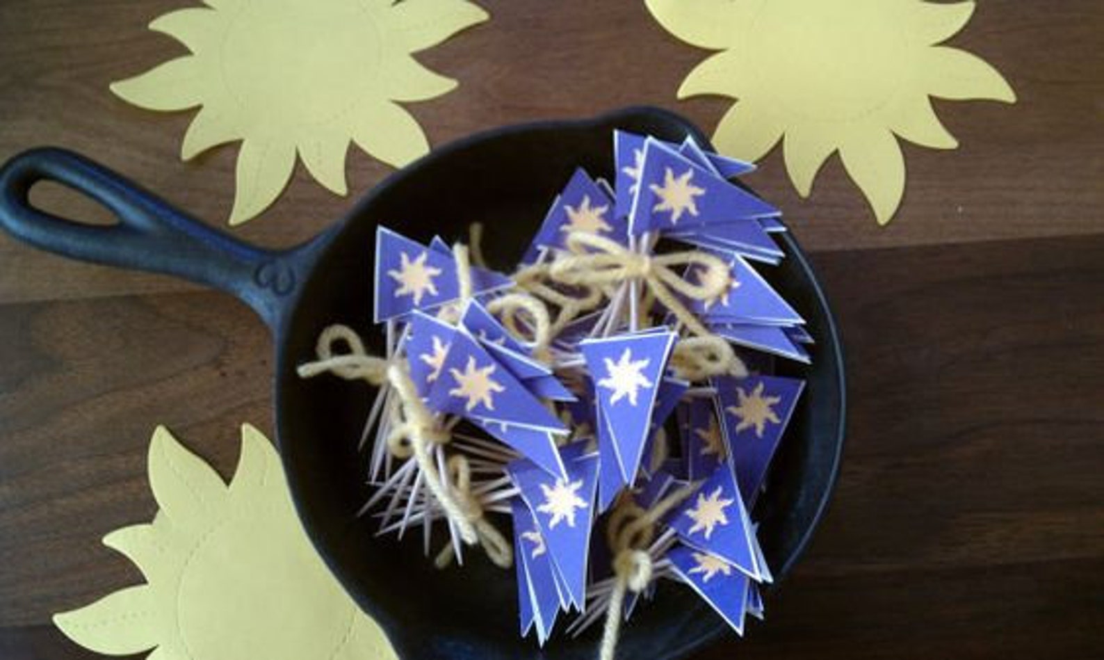 DIY Rapunzel Decoration - Printable Sun Flag Mini Pennant Flag for Your ...