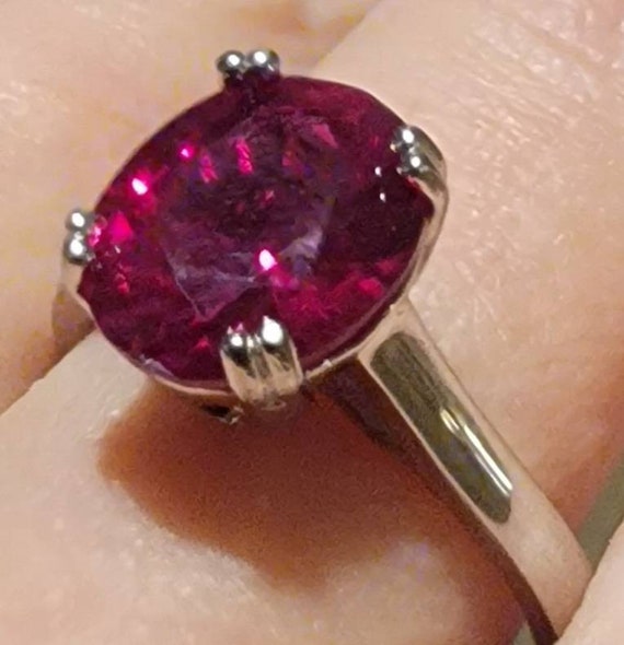 Beautiful Oval Lab Grown Ruby Solitaire Ring. 4 ctw! - Gem