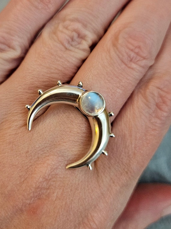 Ring - unusual ring - Gem