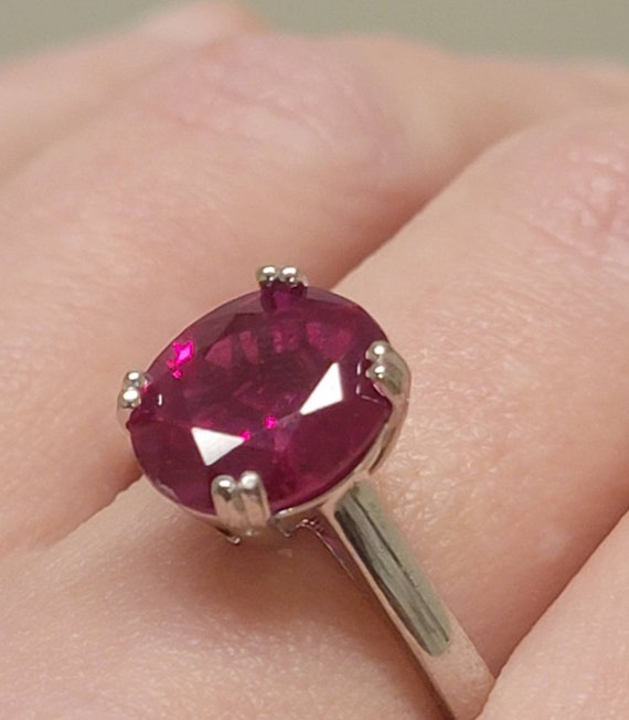 Beautiful Oval Lab Grown Ruby Solitaire Ring. 4 ctw! - Gem