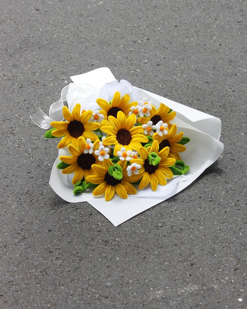 Handmade Sunflower Pipe Cleaner Flower Bouquet, Personalized Gift - Etsy