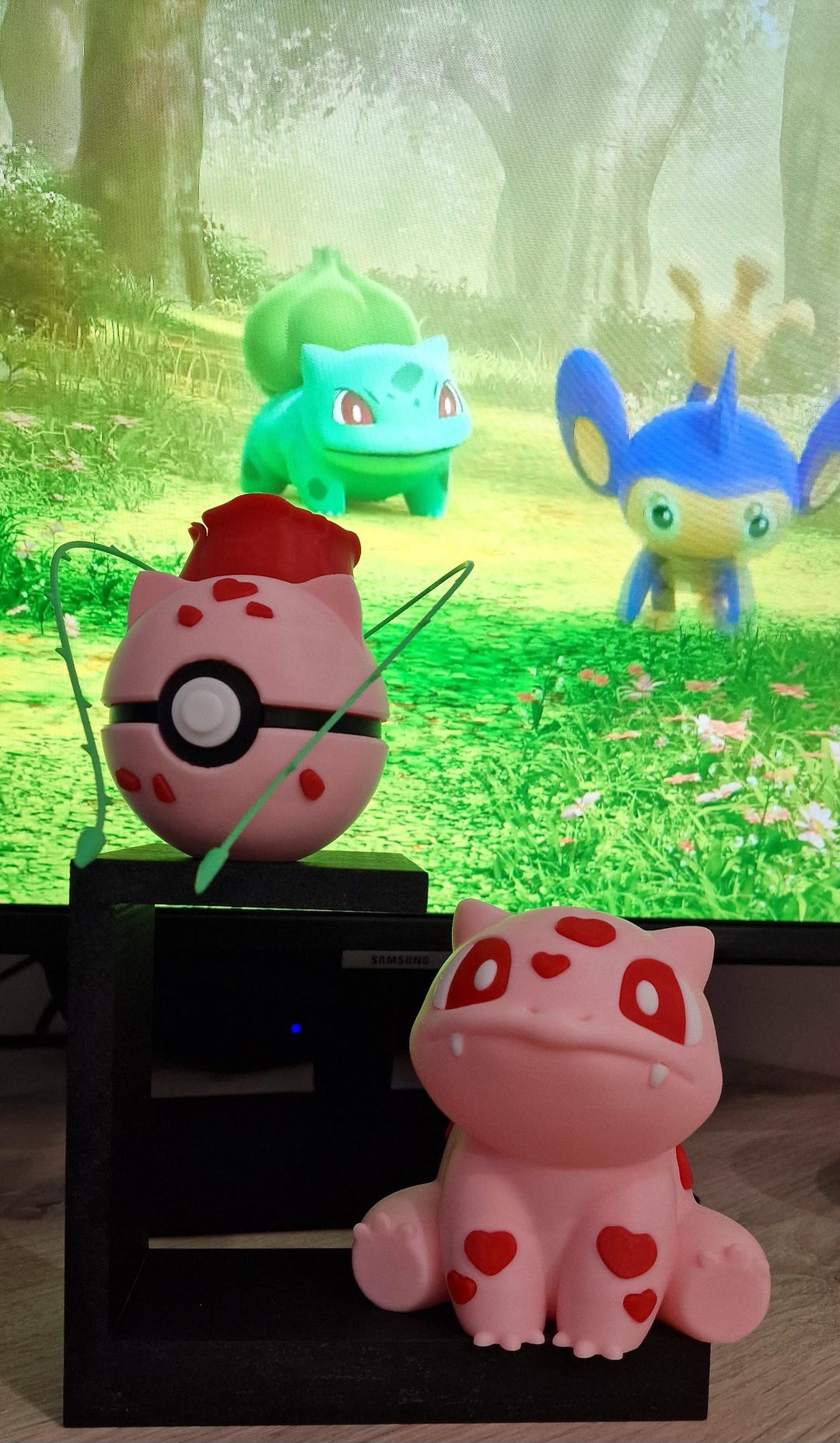 Bulbasaur Rose Ball Collectors Set Bulbasaur Rose Figure Exclusive Wall ...