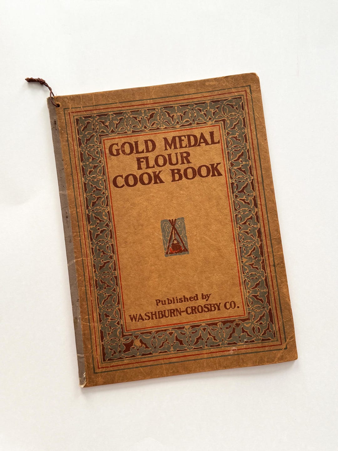 Antique 1910 Gold Medal Flour Cookbook by Washburn-crosby, Rare Gold ...