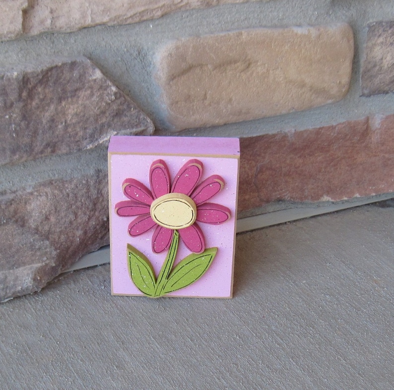 Pink BLOCK With Hot Pink DAISY for Shelf, Desk, Office, Mantle and Home ...